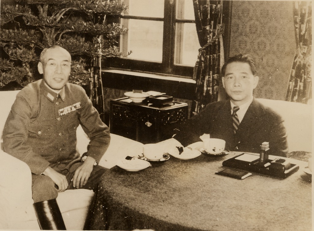 ddr-njpa-1-1083-master-b62b9f214f | Densho Digital Repository